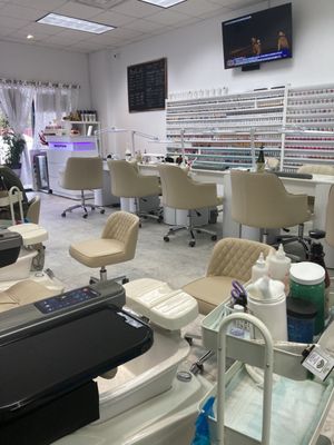 A & L NAILS - Updated December 2025 - 3020 E College Ave, Appleton ...