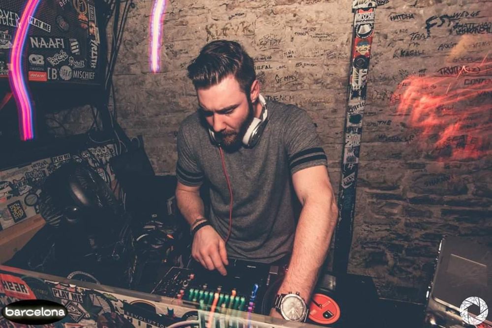 MANCHACA SPORTS BAR - Updated May 2024 - 10402 Menchaca Rd, Austin ...