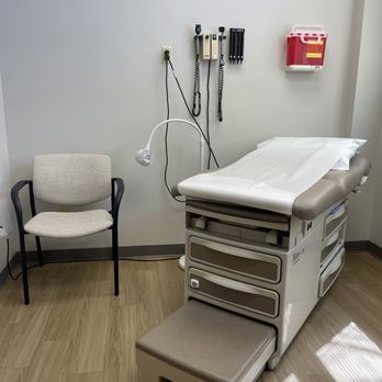 ENTIRA FAMILY CLINICS - HIGHLAND - Updated December 2025 - 11 Photos ...