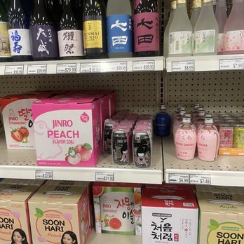 COUNTY SQUARE MARKET - Updated November 2025 - 452 Photos & 252 Reviews ...