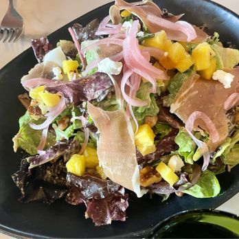 WOLF PEACH PUBLIC HOUSE - Updated June 2025 - 125 Photos & 93 Reviews ...