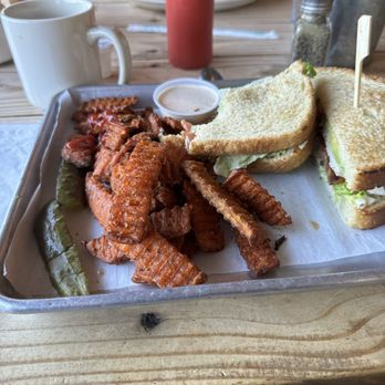 WIMBERLEY CAFE - Updated June 2025 - 388 Photos & 565 Reviews - 101-A ...