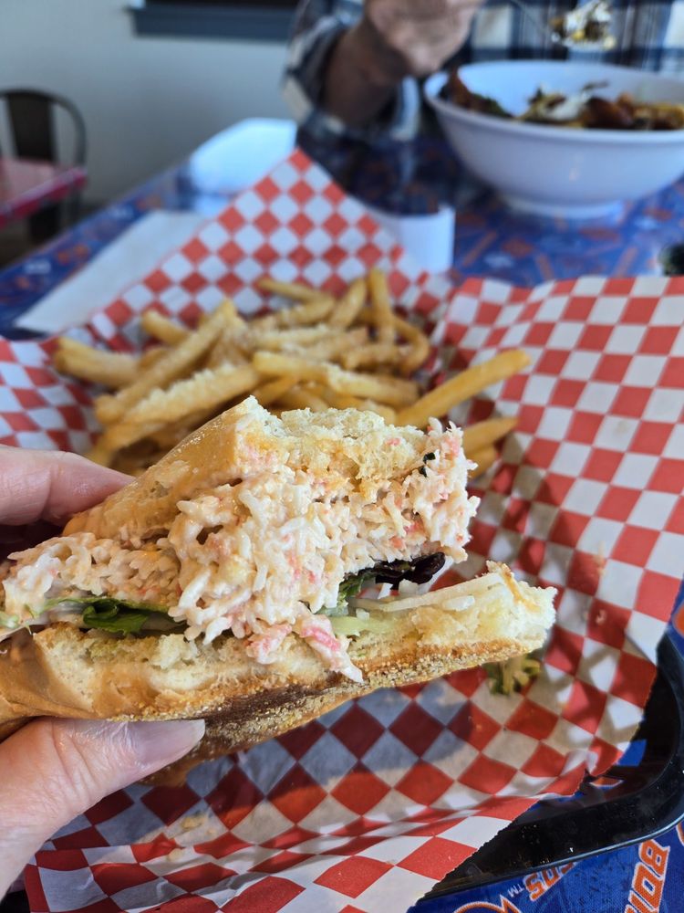 MATTY G’S STEAKBURGERS AND LOBSTA’ ROLLS - Updated May 2025 - 10 Photos ...