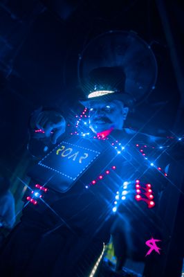 ROAR - Updated November 2025 - 25 Photos - 31 Reviews - 939 N Delaware ...