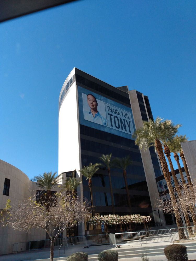 ZAPPOS - Updated January 2025 - 14 Photos & 30 Reviews - 400 Stewart ...