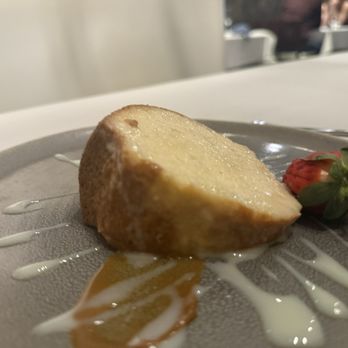 NINETEEN 61 - Updated February 2025 - 869 Photos & 646 Reviews - 215 E ...