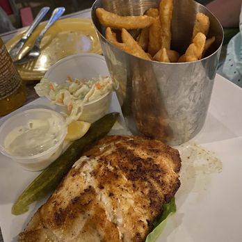 ISLAND GYPSY CAFE & MARINA BAR - Updated December 2025 - 767 Photos ...