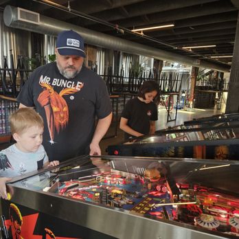 BREWHALLA - Updated January 2026 - 119 Photos & 56 Reviews - 1702 1st ...