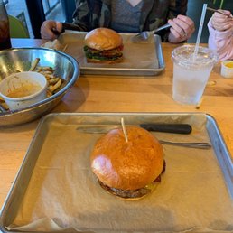 HOPDODDY BURGER BAR - Updated December 2025 - 460 Photos & 679 Reviews ...