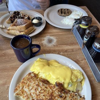 HUCKLEBERRY SQUARE - Updated May 2025 - 352 Photos & 514 Reviews ...