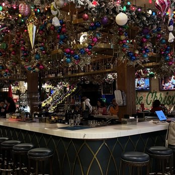 HUBBARD INN - Updated December 2025 - 578 Photos & 301 Reviews - 110 W ...