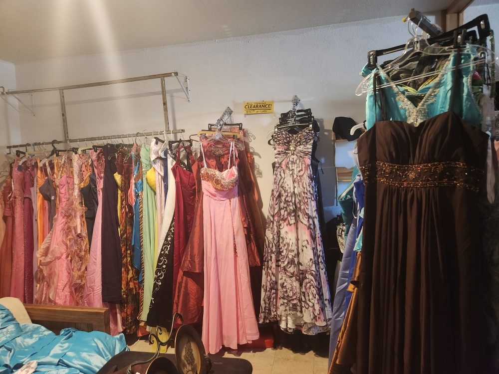 GOODIES FROM CHRIS - Updated June 2025 - 1414 S Broadway St, Poplar ...