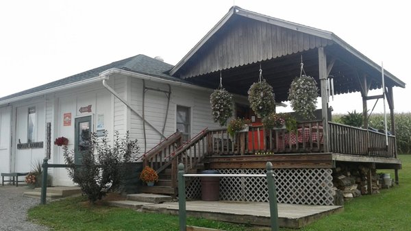 SMICKSBURG COUNTRY STORE - Updated June 2025 - 19049 Rte 954 Hwy N ...