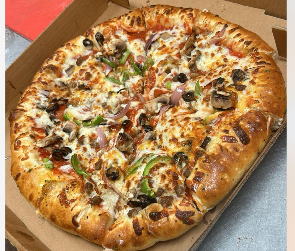 ADAMS PIZZA HOUSE - Updated January 2026 - 35 Photos - 8501 Greenwood ...