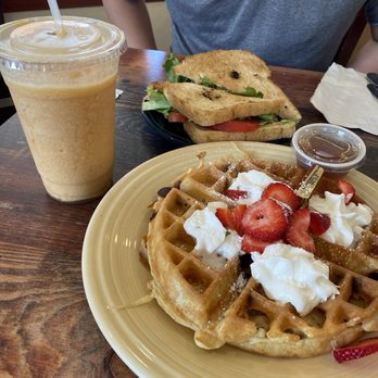 YOLA’S CAFE - Updated January 2026 - 105 Photos & 175 Reviews - 494 ...