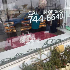 VARANO BAKERY - 13 Photos & 51 Reviews - 198 Greenwood Ave, Bethel ...