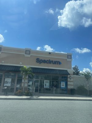 SPECTRUM - Updated October 2025 - 19 Reviews - 557 N Alafaya Trl ...