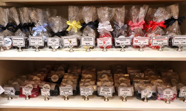 SMALL TOWN SWEETS - Updated July 2025 - 148 Photos & 55 Reviews - 617 ...