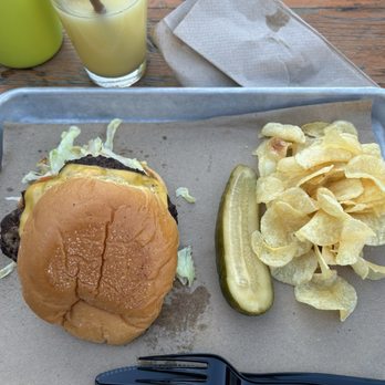 CENTRAL MACHINE WORKS BREWERY AND BEER HALL - Updated September 2025 ...