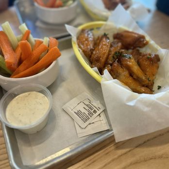 ON ROTATION BREWERY & KITCHEN - Updated June 2025 - 256 Photos & 99 ...