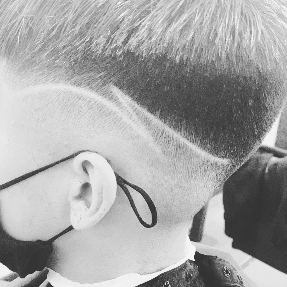 ROOS CUTS FAMILY HAIR STUDIO - Updated October 2024 - 40 Photos - 1409 ...