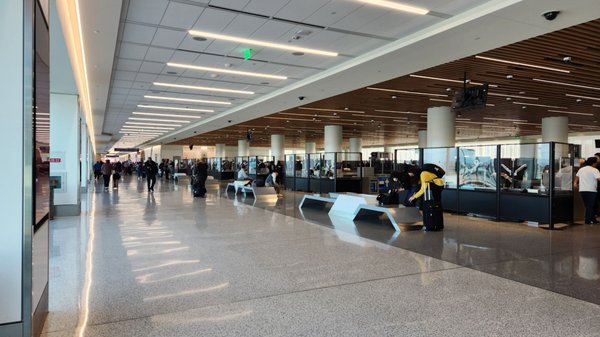 LAX TERMINAL 3 - Updated August 2025 - 533 Photos & 443 Reviews - 300 ...