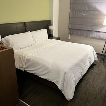 ELEMENT HARRISON - NEWARK - Updated July 2024 - 130 Photos & 94 Reviews ...