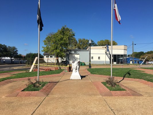 CAPTAIN STEVEN L. BENNETT MEMORIAL PARK - 27 Photos - W Main St ...