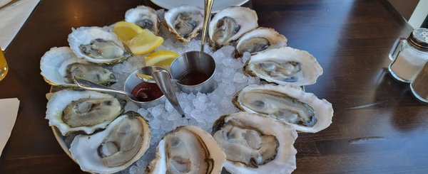 HOOKED MARKET & KITCHEN - 327 Photos & 155 Reviews - 1177 Troy ...