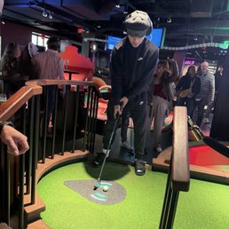 PUTTSHACK - PHILADELPHIA - Updated December 2025 - 182 Photos & 143 ...