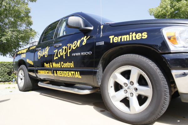 BUG ZAPPERS PEST & WEED CONTROL - Updated July 2025 - 16 Photos - 2601 ...
