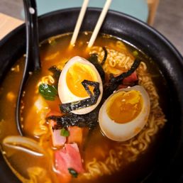 HULA POT - Updated July 2025 - 71 Photos & 91 Reviews - 113 N 4th St ...