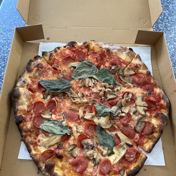 FREDI THE PIZZAMAN - Updated July 2024 - 209 Photos & 170 Reviews ...