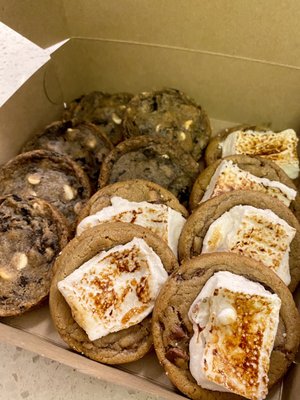 LOWRIDER COOKIE COMPANY - Updated November 2024 - 300 Photos & 175 ...