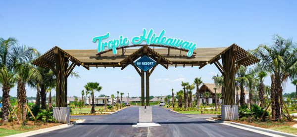 TROPIC HIDEAWAY RV RESORT - Updated January 2026 - 18 Photos - 2252 ...