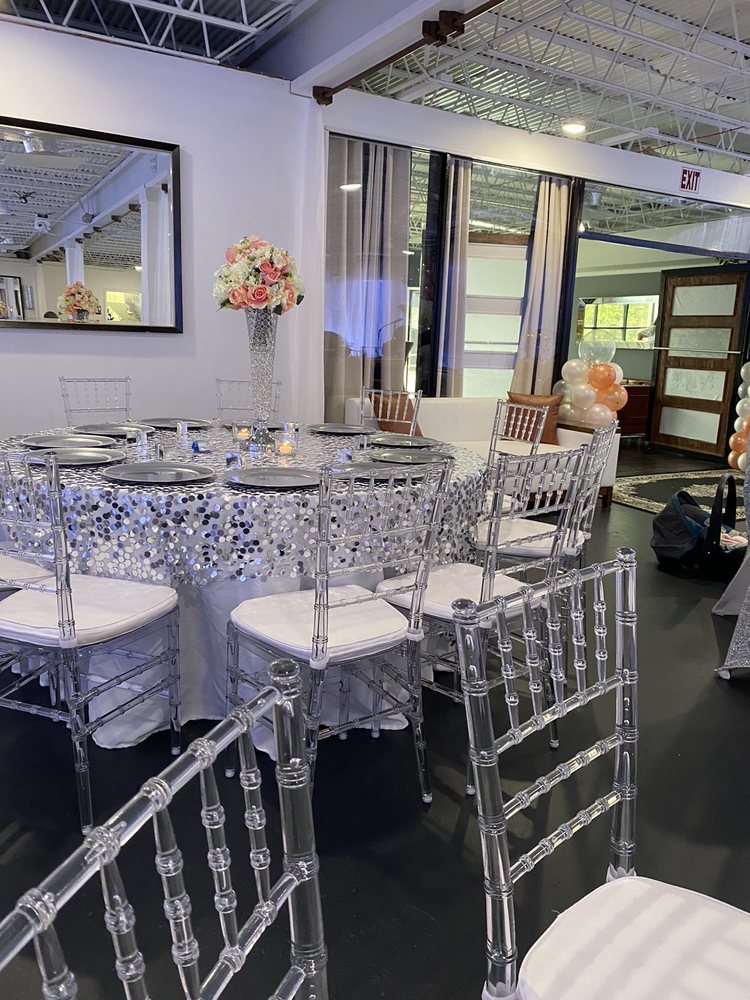 STUDIO 5380 - Updated April 2025 - 5380 E Mountain St, Stone Mountain ...