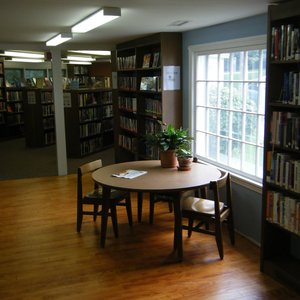 JOSHUA HYDE LIBRARY - 306 Main St, Sturbridge, Massachusetts ...