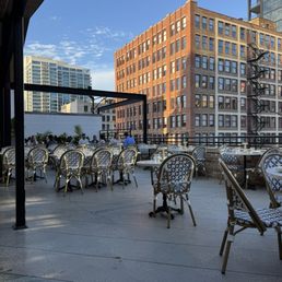 SIFR - Updated January 2026 - 544 Photos & 177 Reviews - 660 N Orleans ...