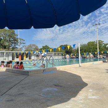 DANNY DEL RIO POOL - Updated December 2025 - 10105 N Blvd, Tampa ...