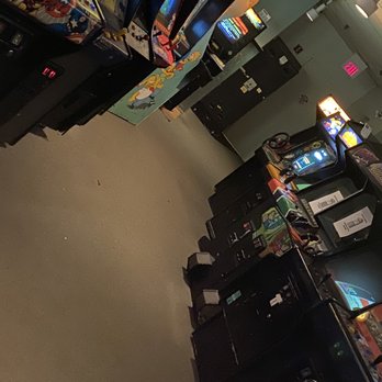 UNDERGROUND RETROCADE - 59 Photos & 64 Reviews - 121 W Main St, West ...