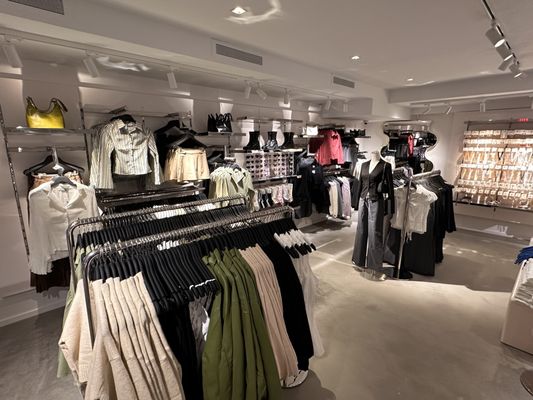 PRINCESS POLLY - Updated December 2025 - 201 Newbury St, Boston ...