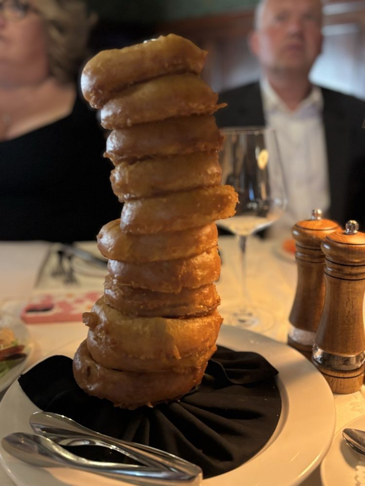 529 WELLINGTON - Updated January 2026 - 22 Photos & 84 Reviews - 529 ...