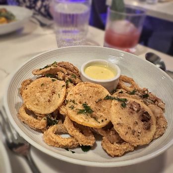 LOREN - Updated December 2025 - 108 Photos & 43 Reviews - 908 N Howard ...