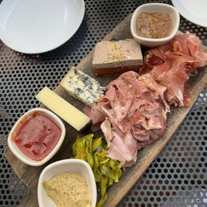 THE SALTY PIG - 1608 Photos & 1804 Reviews - 130 Dartmouth St, Boston ...