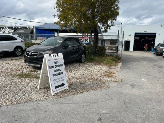 FALLS AUTO COLLISION CENTER - Updated December 2025 - 24 Photos & 25 ...