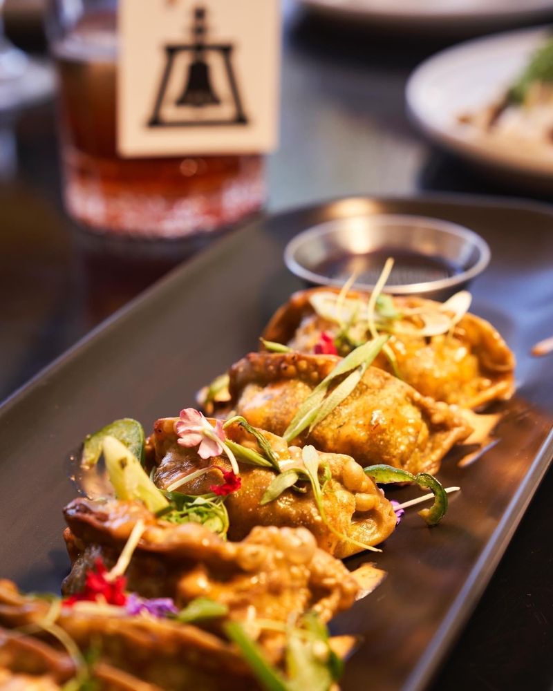 THE LOBBY COCKTAIL LOUNGE & KITCHEN - Updated December 2024 - 886 ...