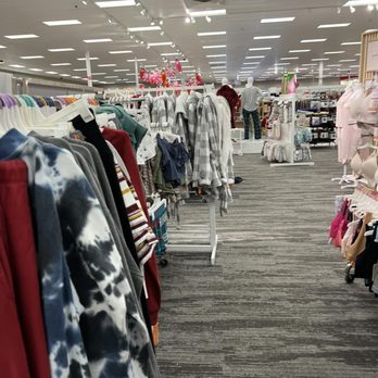 TARGET - Updated November 2024 - 42 Photos & 74 Reviews - 7300 191st St ...
