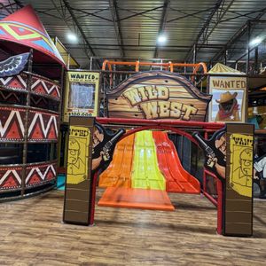 SKY ZONE TRAMPOLINE PARK - Updated July 2025 - 70 Photos & 72 Reviews ...