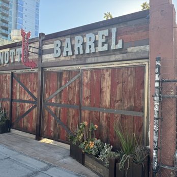 KNOTTY BARREL - Updated August 2024 - 831 Photos & 839 Reviews - 844 ...