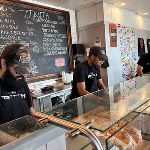 TRUTH BBQ - 1515 Photos & 759 Reviews - 110 S Heights Blvd, Houston ...